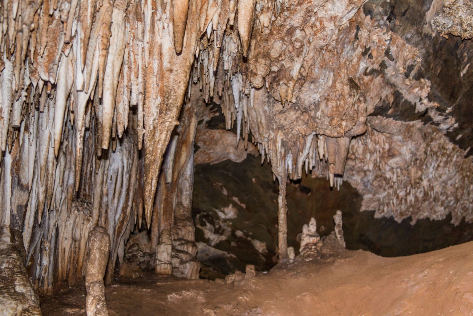 Saiba mais sobre o Petar e suas cavernas